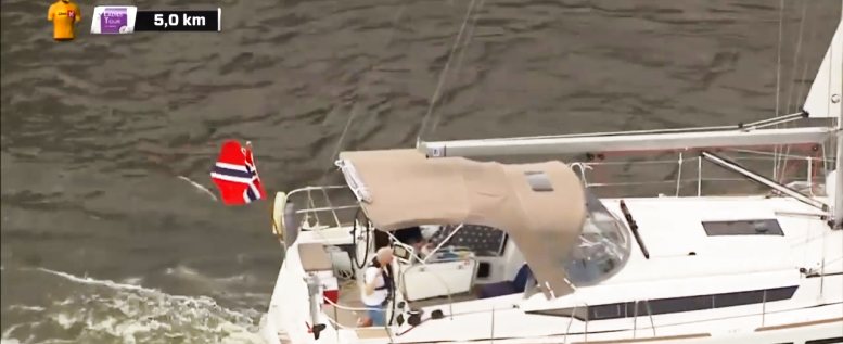 Segelboot hat Vorfahrt - Lustige Videos auf Chilloutzone